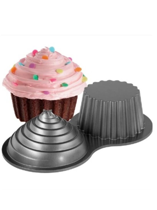 Wilton | Kitchen | Wilton Giant Cupcake Pan | Poshmark